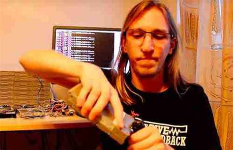 Talking Floppotron Orchestrating Bohemian Rhapsody For Floppy Drives And More With Pawel