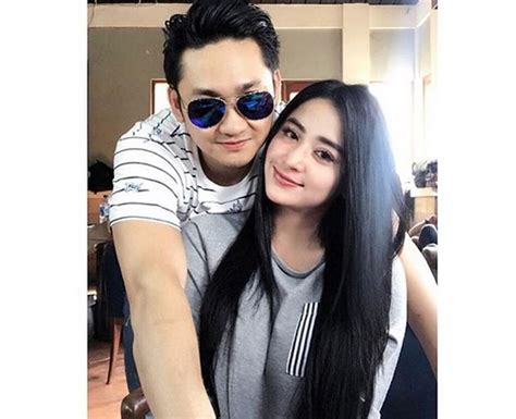 Berhasil Taklukan Hati Dewi Persik Ini Sosok Angga Wijaya Manager