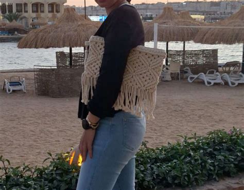 clutch macramé style with hand I Make This