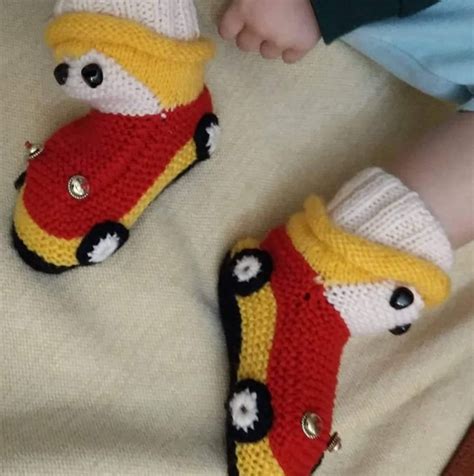 ლალიკოს ნაქსოვი ტანსაცმელი