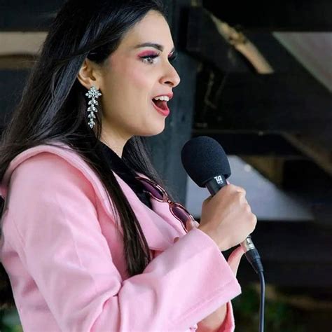 Hire Classical Crossover Vocalist Uk Scarlett Entertainment