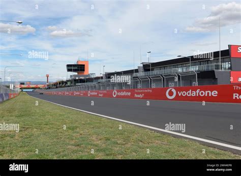 Mount Panorama Circuit Is A Motor Racing Track Located In Bathurst New