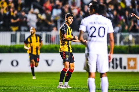 Mr Versatility Nick Markanich Sparks Charleston Battery Cup Charge U S Soccer Official Website