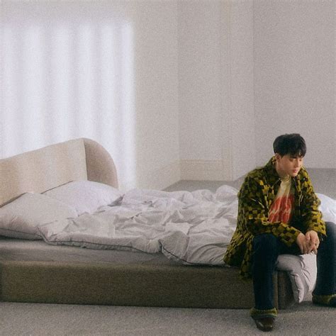 Exo Official Instagram Suho 수호 The 2nd Mini Album 〖grey Suit〗 202204