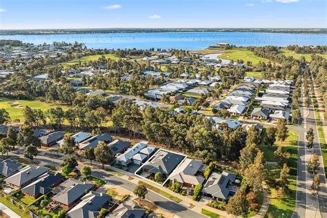 Stephenie Exton Property