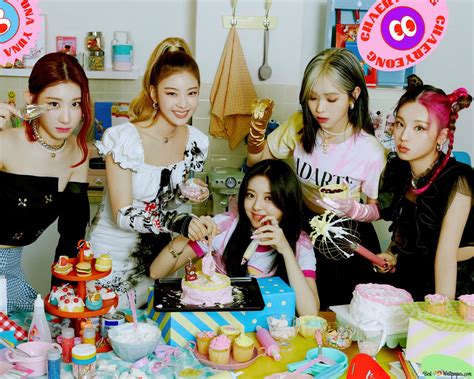 ITZY S Members In LOCO MV Shoot The Album Crazy In Love 4K Wallpaper Download