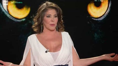 Milly Dabbraccio Faccio Sesso A Pagamento Con I Fan Se Ti Danno