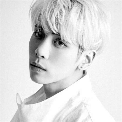 کیم جونگ هیون خواننده گروه کره ای شاینی خودکشی کرد