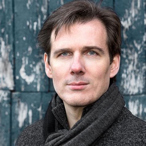 Timothy Sharp Baritone Short Biography