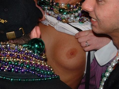 Mardi Gras Flashing Porn Pictures Xxx Photos Sex Images Pictoa