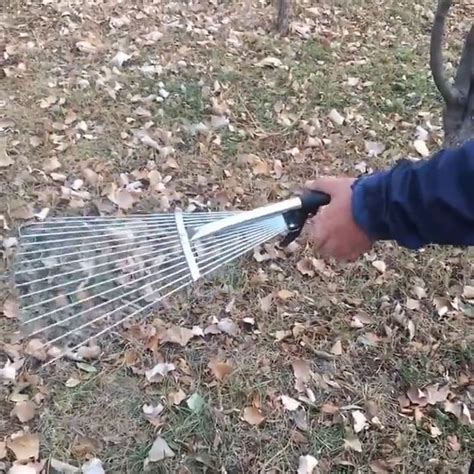 Adjustable Telescopic Metal Garden Leaf Leaves Rake Grass Rake