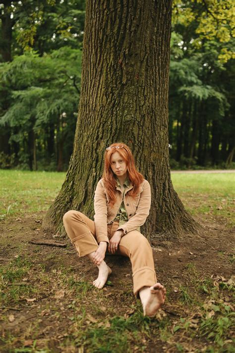 Barefoot Redhead Photos Download The Best Free Barefoot Redhead Stock