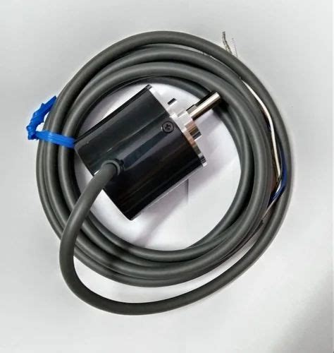 Black E B CWZ C OMRON ROTARY ENCODER For Industrial At Piece In New Delhi