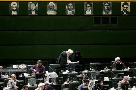 آخرین خبر عکس تجمع اعتراضی روحانیون و مردم تهران مقابل سفارت فرانسه