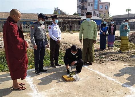 နမ့်ခမ်းမြို့၌ မိုးလုံလေလုံ အားကစားကွင်းဆောက်လုပ်မည့် မြေနေရာအား မြေသန့်မင်္ဂလာနှင့် ပန္နက်ရိုက