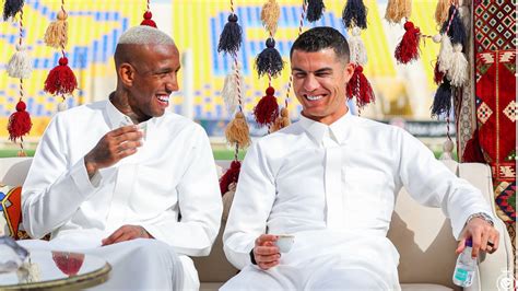 جماهير الهلال تشعل أزمة بين تاليسكا ورونالدو بسبب نيمار