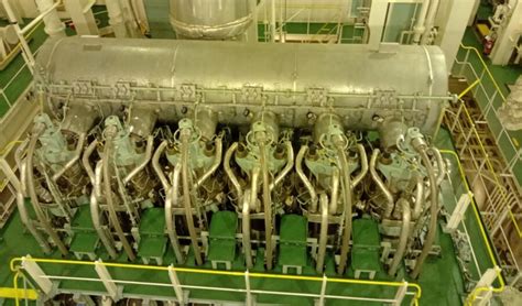 Electronically Controlled Engines MAN B W ME Athina Training Center