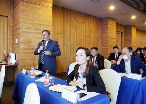 ХХААХҮ ийн салбарын удирдах ажилтны сургалт семинар болж байна