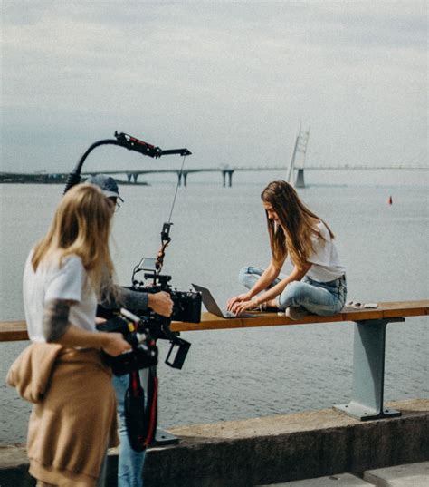 Woman Works Out That Her Babefriend Was Faking His Identity Exposes Him In A Movie Poster