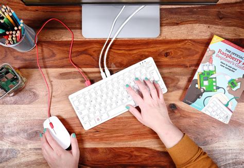 le raspberry pi 400 vient de sortir un ordinateur dans un clavier pour