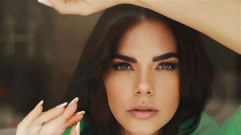 Livia Brito Deslumbra Con Su Cuerpo Al Natural Y Paraliza Las Redes
