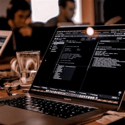 В чем отличие python от java