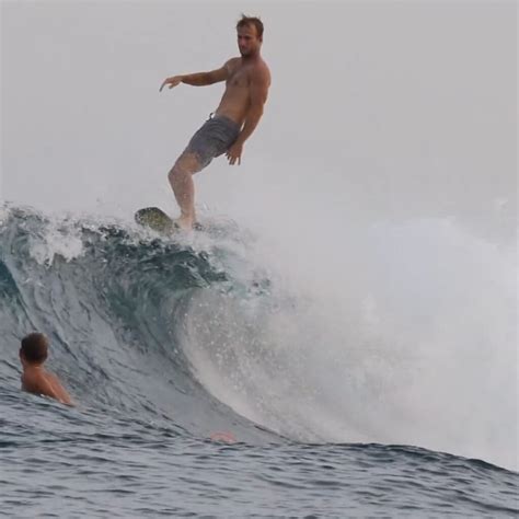 Intermediate Surf Maneuvers 101 Safari Surf