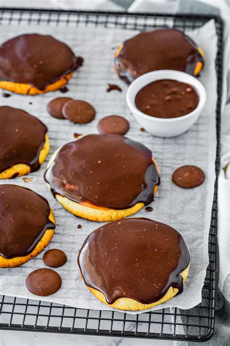 Homemade Twix Cookies Recipe Cheekykitchen