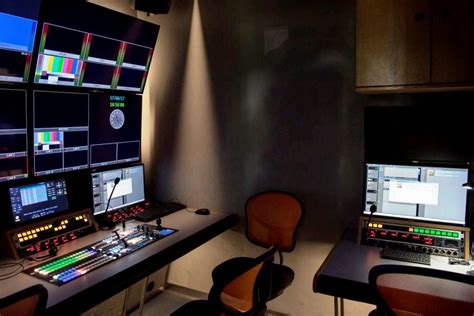 Ob Trucks Err Moon Live Productiontv