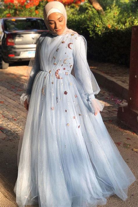 More Than 30 Modern Hijab Evening Looks And Dresses For Glamorous