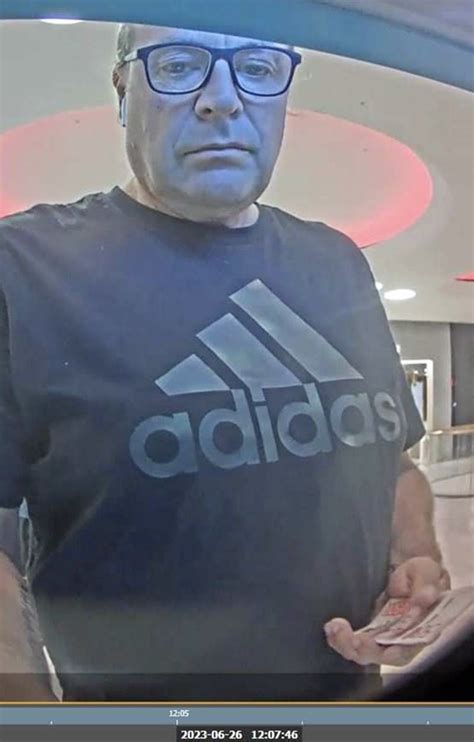 Så Brände Runar Sögaard 72 000 Kronor Från Bedrägerihärvan På 11 Dagar