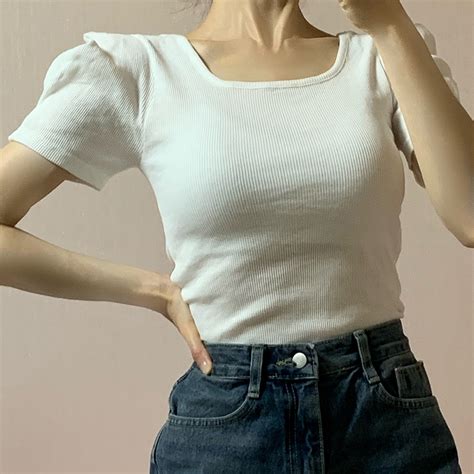 나리 레넬 퍼프 골지 스퀘어넥 반팔 티셔츠