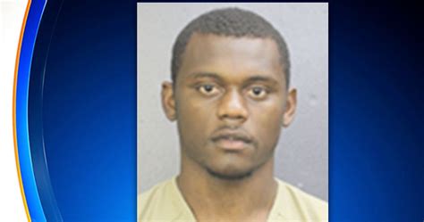 Giants Cornerback Deandre Baker Released From Florida Jail On Bond Cbs New York