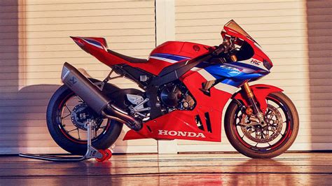 Cbr 1000 2025 Honda Cbr 1000 Rr 2024 Qljj