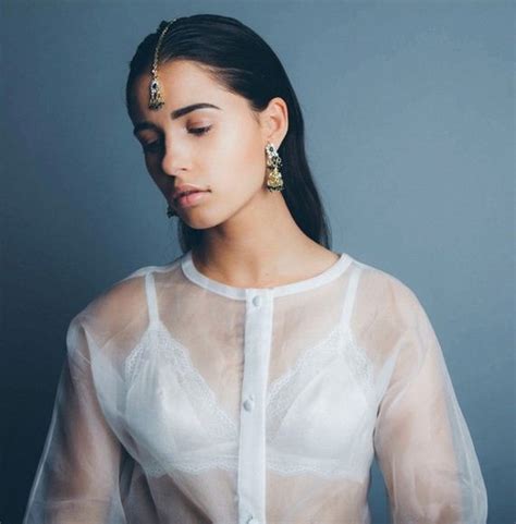 Naomi Scott Nude Fappening Celebrity Photos Leaked