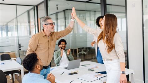 Mastering Team Dynamics For Effective Shift Collaboration