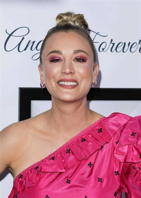 Kaley Cuoco Attends The Th Annual Stand Up For Pits In Los Angeles