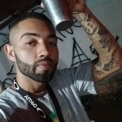 Stream Willian Caetano Music Listen To Songs Albums Playlists For