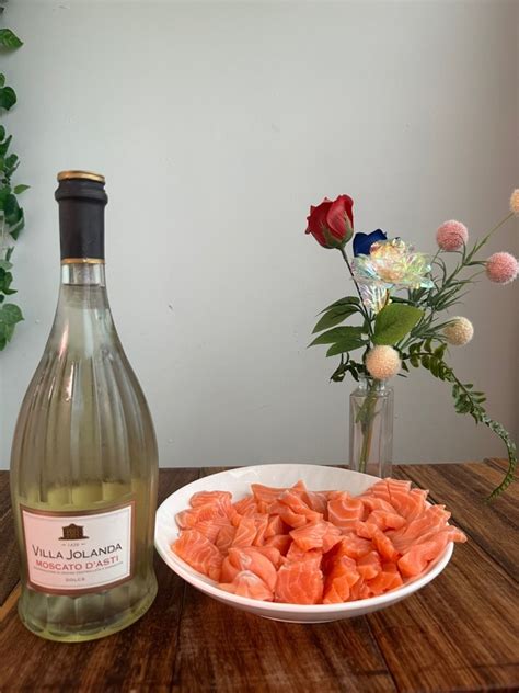 코스트코 와인추천 빌라욜란다 무스카토 디스티 화이트 스파클링 와인 연어회샐러드 초밥세트물회 살만한 것 네이버 블로그