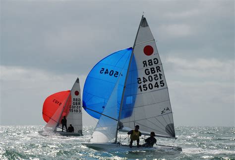 25 Best Beginner Sailing Dinghies