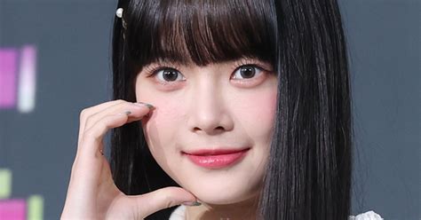 [포토] 르세라핌 홍은채 깜찍한 볼하트