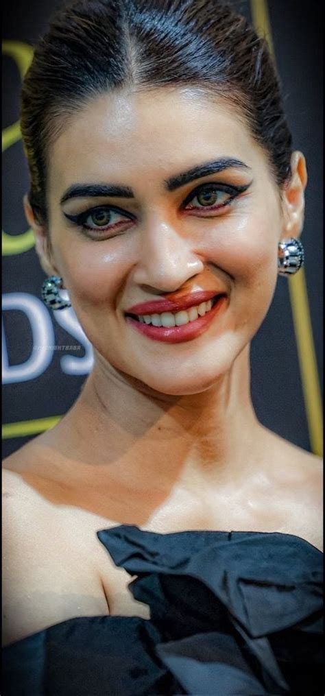 Pin By Pravin Patil On Beautiful Smile Women Actress Without Makeup