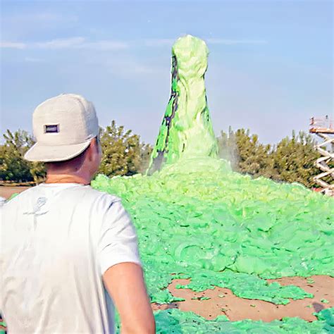 Worlds Tallest Elephant Toothpaste Volcano World Record Elephant