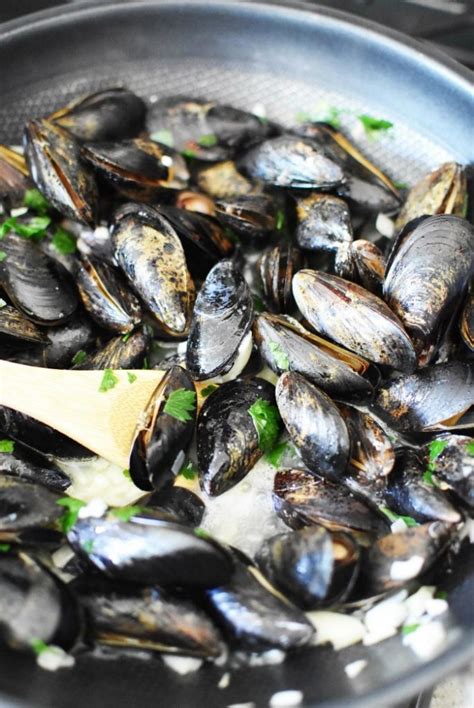 Mussels Pasta Recipe With Red Sauce Sizzling Eats