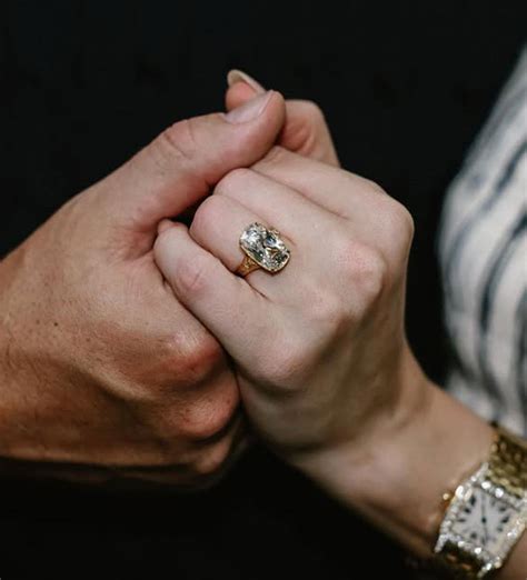 Taylor Swift Details Travis Kelces Marriage Proposal And Talks About The Very Special Ring For