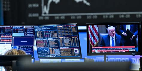 Analyser Käftsmällen Har En Kuslig Parallell Raset Kan Bli Självuppfyllande