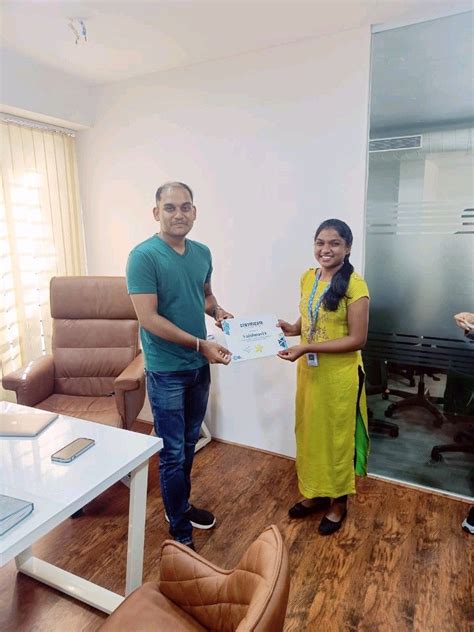 Vaishnavi Labhshetwar On Linkedin Employee Of The Month As A Shining