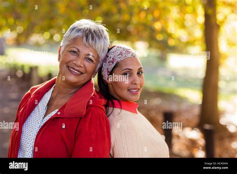 Reife mutter Fotos und Bildmaterial in hoher Auflösung Alamy