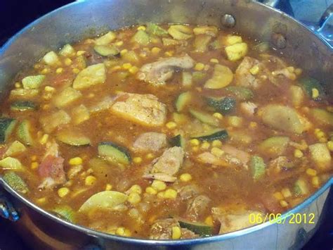 Calabaza Con Pollo Squash With Chicken Recipe Just A Pinch Calabaza