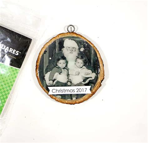 Heres How To Make Your Own Diy Wood Slice Ornament